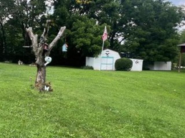 11115 Red Bud Ln, Brookville, IN 47012