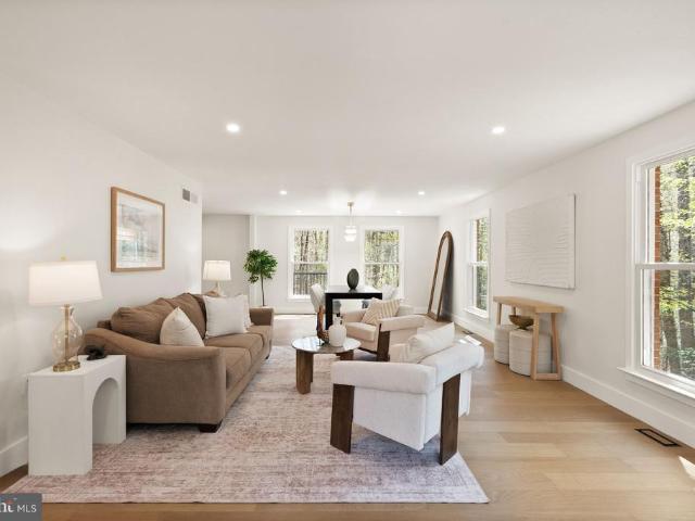 11115 Streamview Court