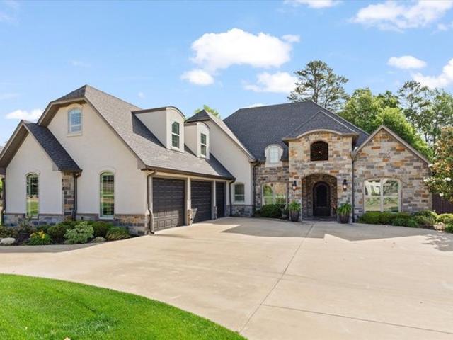 1111 Masters Way, Longview, TX 75605
