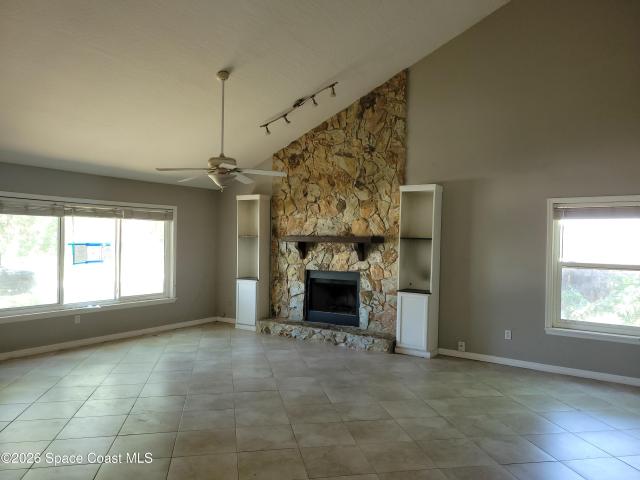 1111 Mina Ave NE, Palm Bay, FL 32907 | MLS #1075