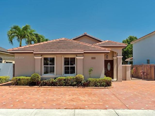1111 NW 136 Ct, Miami, FL 33182