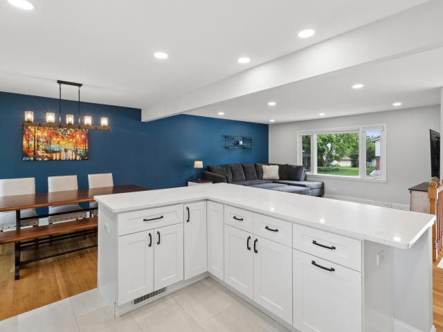 1111 N Greenfield Lane
