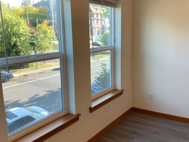 1111 N Forest St 3 Bedroom Apartment for Rent at 1111 N Forest St, Bellingham, WA 98225 Sehome