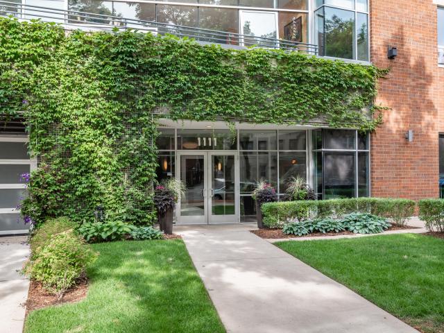 1111 N Marshall St, Unit 1003