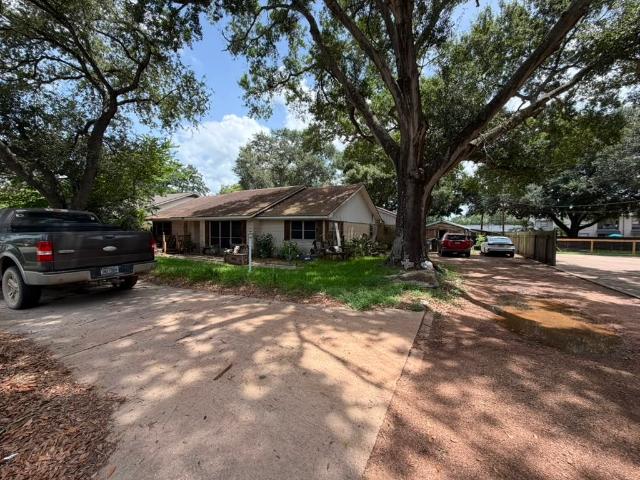 1111 N Meyer St, SEALY, TX 77474 Street