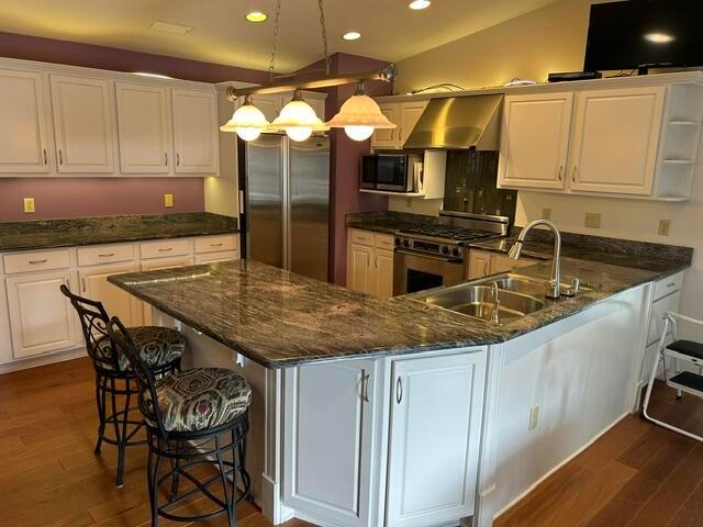 1111 N Sunnyslope Dr, Unit 204