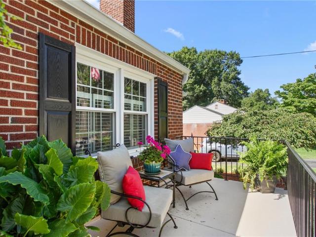 1111 N Woodleigh Circle