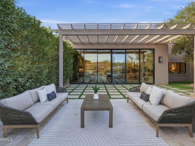 1111 ocotillo circle