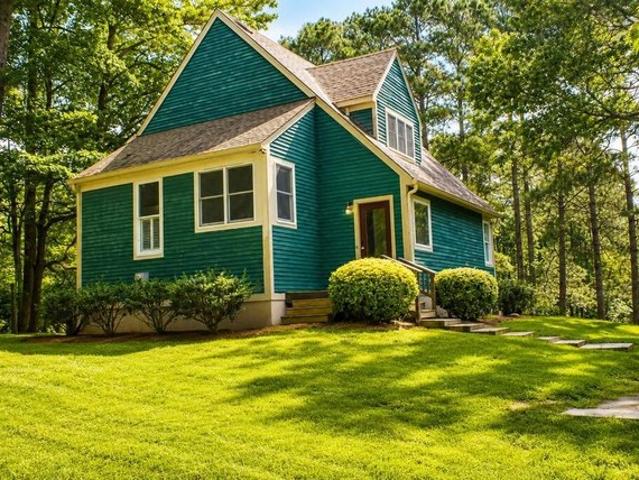 1111 Old Salem Rd, Irvington, VA 22480