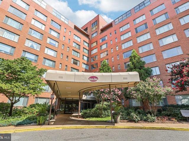 1111 Arlington Blvd Apt 431, Arlington, VA 22209