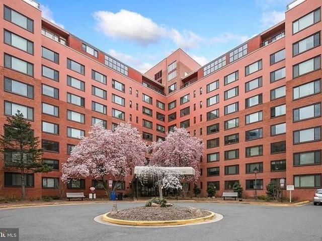 1111 Arlington Blvd Apt 602, Arlington, VA 22209