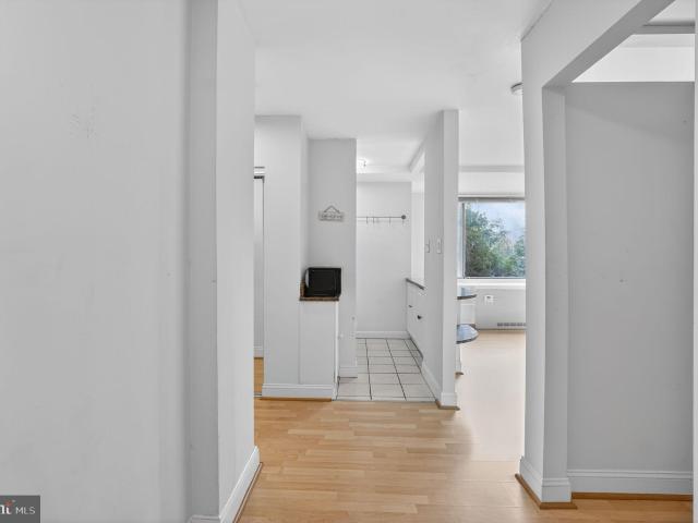 1111 Arlington Blvd, Unit 213, Arlington, VA 22209 | MLS #VAAR2074