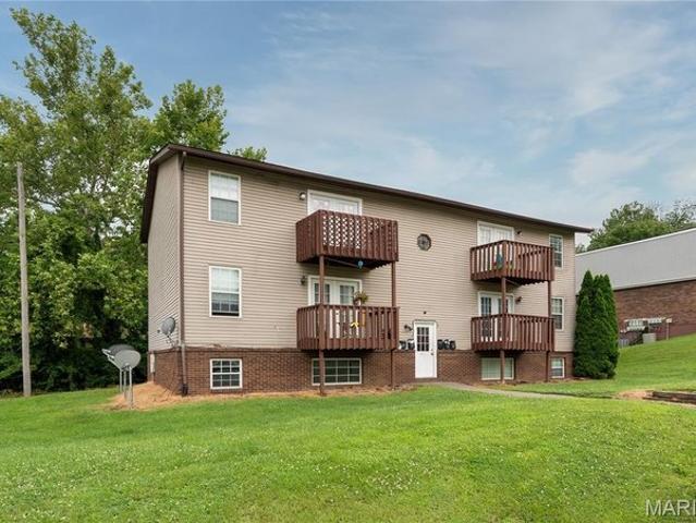 1111 Arrowhead Dr, Collinsville, IL 62234