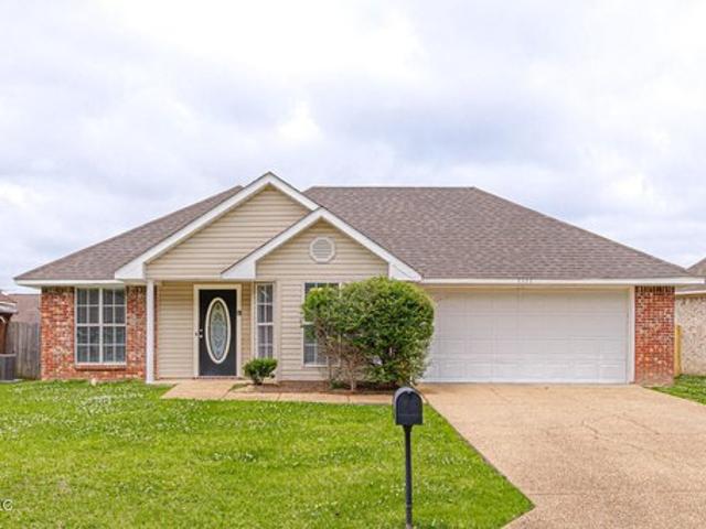 1111 Bullrun Dr, Byram, MS 39272