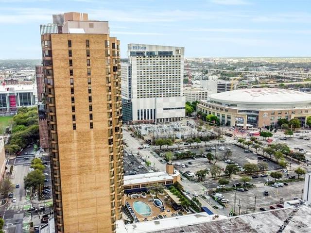 1111 Caroline St Apt 2903, Houston, TX 77010