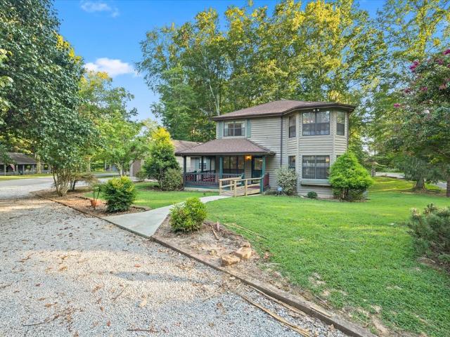 1111 Cherokee Rd