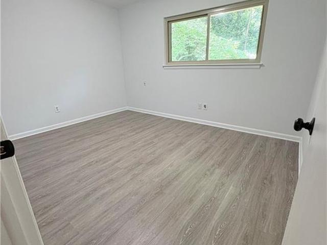 1111 Clairemont Avenue B6