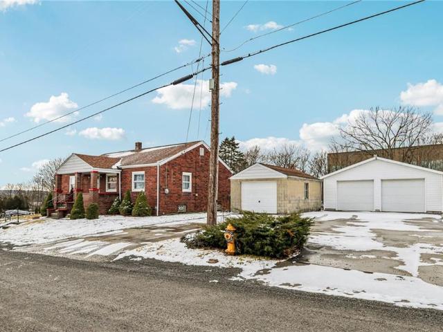 1111 Crowe St, New Castle, PA 16101 | MLS #1737 | Compass