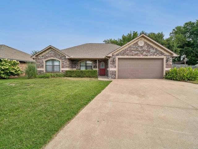 1111 Crozier St, Perkins, OK 74059