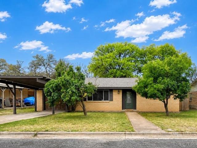 1111 Donna Kay Dr, Kerrville, TX 78028