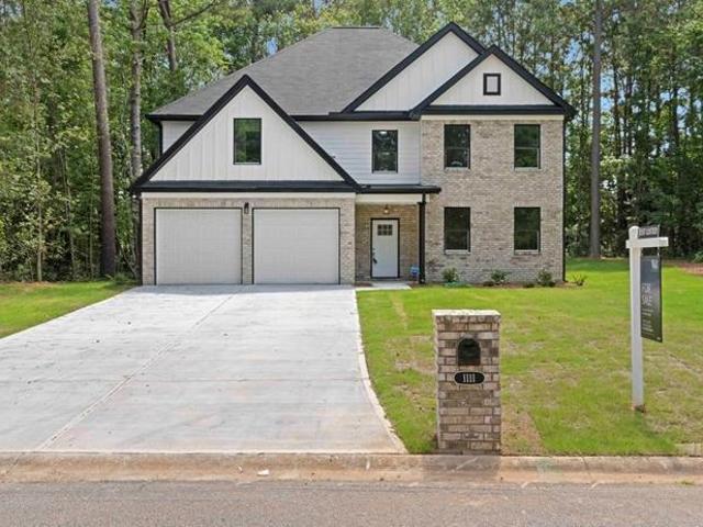 1111 E Shoreview Rd, McDonough, GA 30253