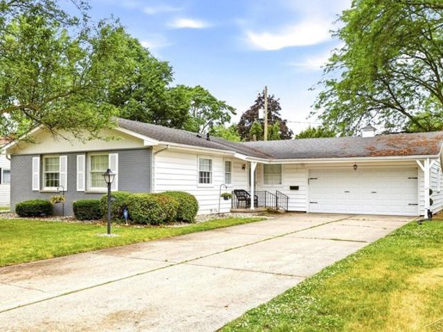1111 E Washburn Pl, Saginaw, MI 48602