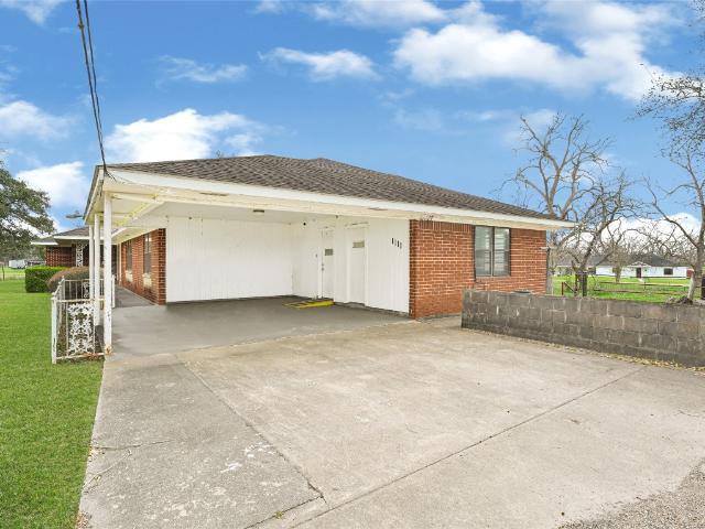 1111 Edgewood Drive