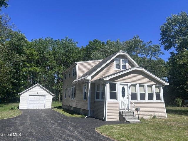 1111 Fort Hunter Rd, Rotterdam, NY 12303