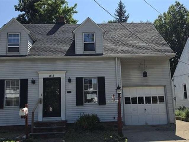 1111 Gordon Rd, Lyndhurst, OH 44124