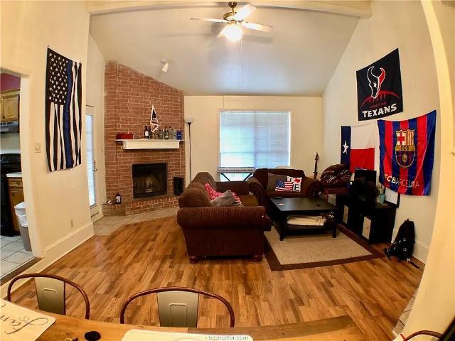 1111 Hardwood Lane