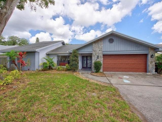 1111 Knollwood Dr, Safety Harbor, FL 34695