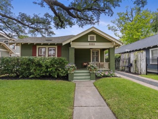 1111 Le Green St, Houston, TX 77009