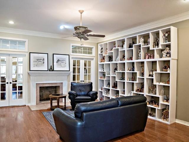 1111 Lonnie Drive