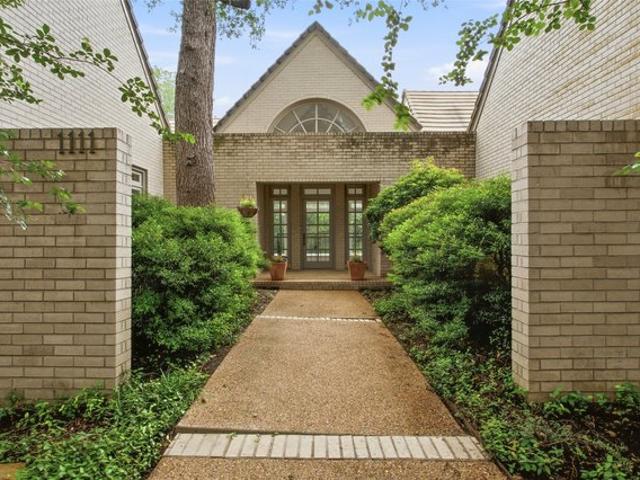 1111 Pebble Creek Rd, Fort Worth, TX 76107