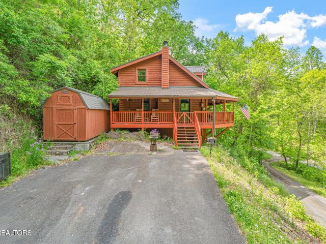 1111 Rocky Top Ridge Way