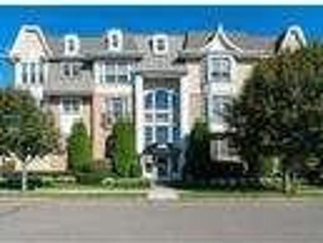 1111 Roosevelt Way, Westbury, NY 11590