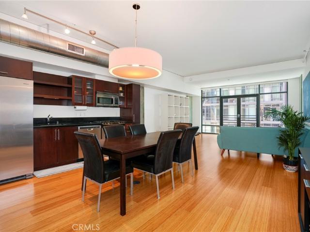 1111 S Grand Avenue 1102