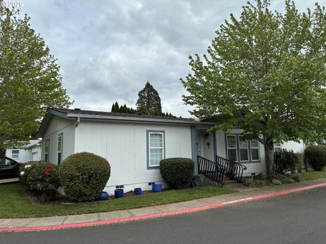 1111 SE 3RD AVE # 61
