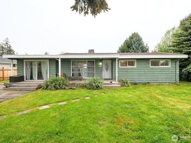 1111 W 15th St, Port Angeles, WA 98363