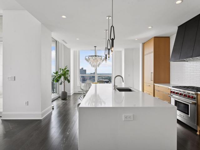 1111 W River Parkway # 23D