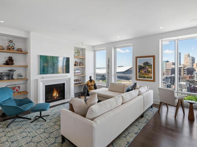 1111 W River Parkway # 24A