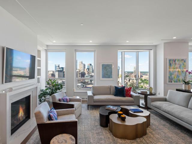 1111 W River Parkway # 25A