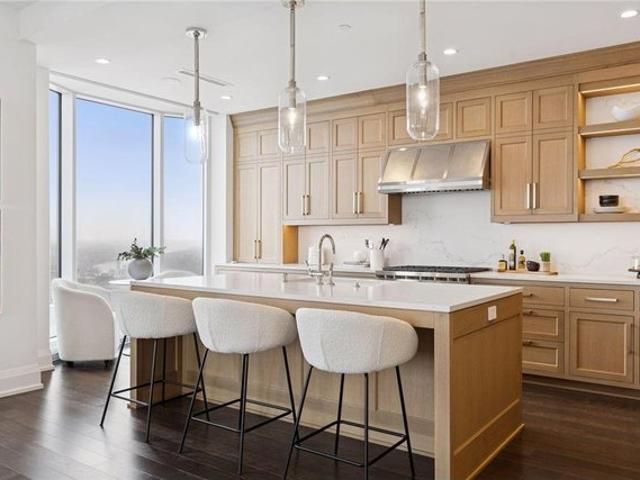 1111 W River Pkwy Unit 24C, Minneapolis, MN 55415