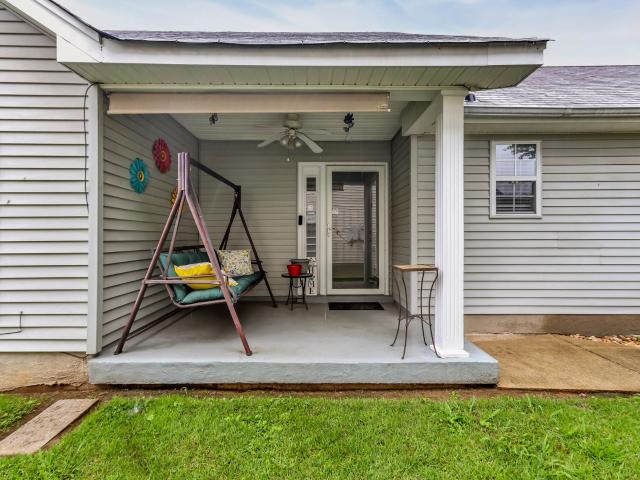 1111 Wembley Dr