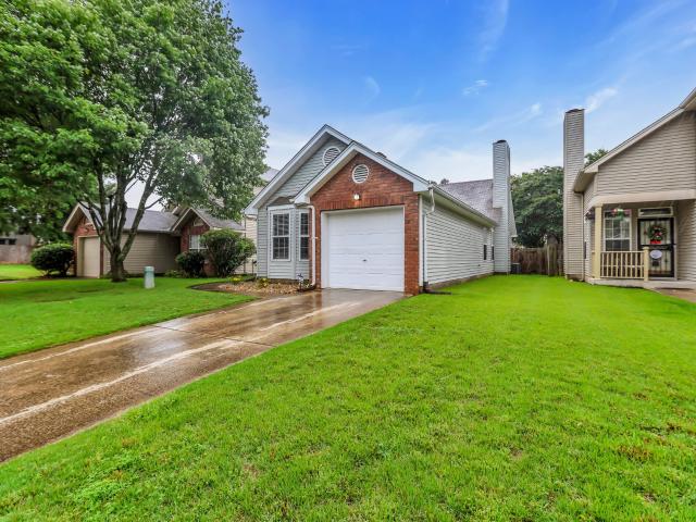 1111 Wembley Dr