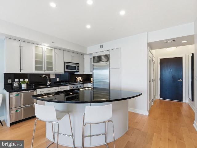 1111 19Th Street N # 2110