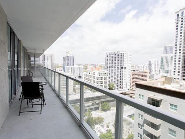 1111 1st Ave SW #1923 N, Miami, FL 33130
