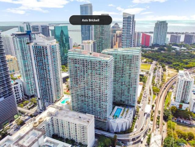 1111 1st Ave SW #2923 N, Miami, FL 33130