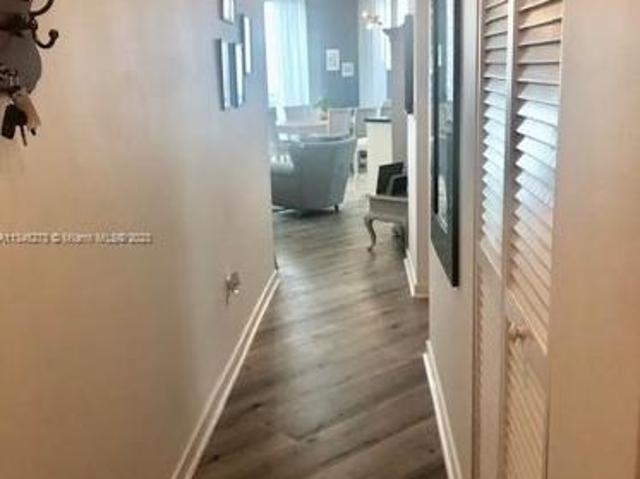 1111 1st Ave SW #3225, Miami, FL 33130