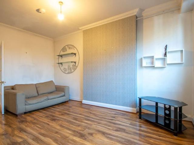 1111L Restalrig Road South, Edinburgh, EH7 6LE